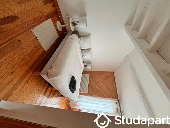 Appartement à louer - Champ de Mars-Bussatte-Victor Hugo, Angoulême - 2 pièces - 2 chambres