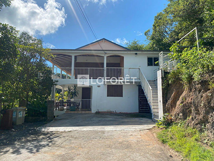 Maison à vendre - Le Gosier - 7 pièces - 5 chambres