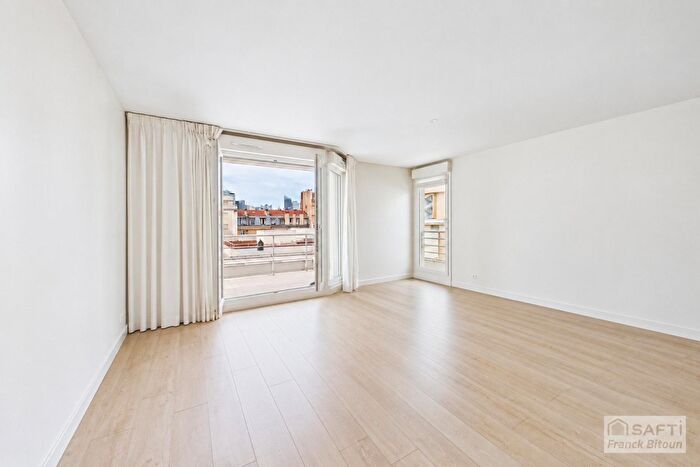 Appartement 4 pièces à Courbevoie, Bécon, à vendre
