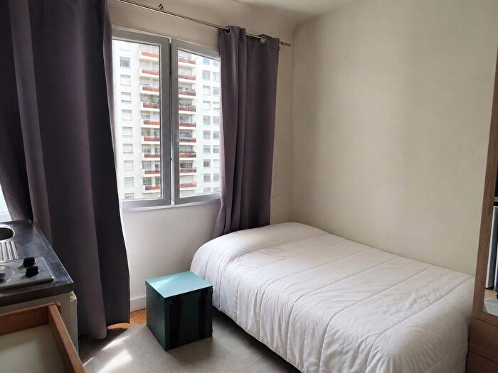 Appartement 1 pièce à louer à Hôtel de Ville, Courbevoie