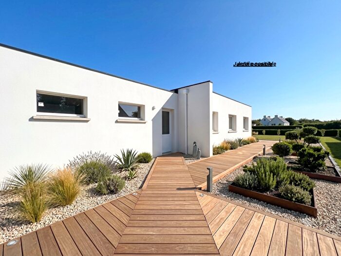 Maison 4 pièces à vendre à Sibiril