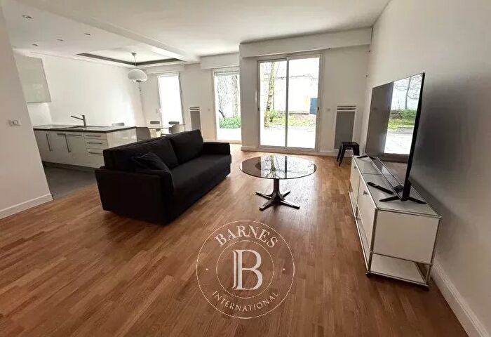 Appartement à louer - Neuilly-sur-Seine, Charles Laffitte - 2 pièces - 1 chambre