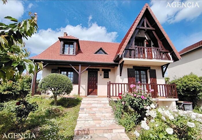 Maison 7 pièces à vendre - La Queue-en-Brie