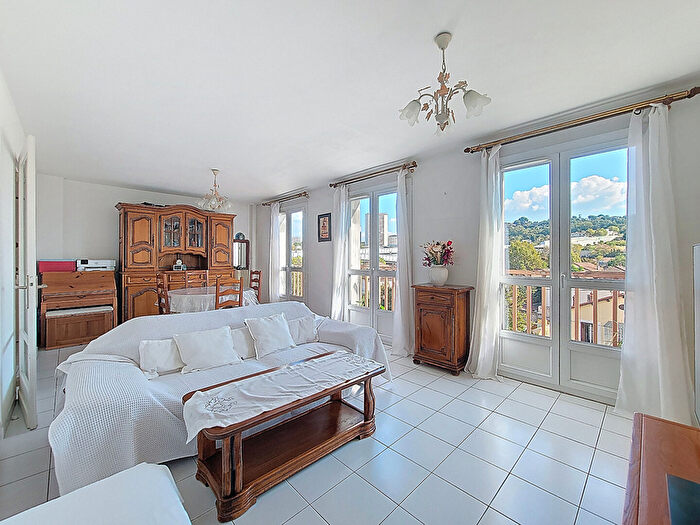 Appartement à vendre - Marseille e , Malpassé - 4 pièces - 3 chambres