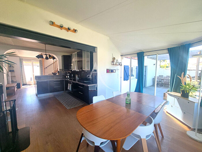 Saint-Sébastien-sur-Loire, Ouest : Maison 5 pièces à vendre