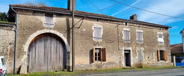 Maison à vendre - Sauzé-Vaussais - 7 pièces - 3 chambres