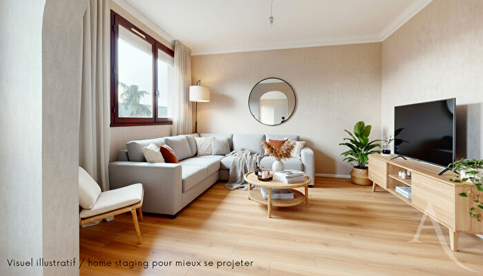 Appartement à vendre - Échirolles, Villeneuve - 4 pièces - 2 chambres