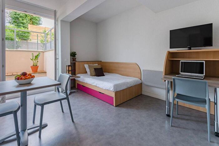 Appartement à louer - Centre Ville, Massy - 1 pièce