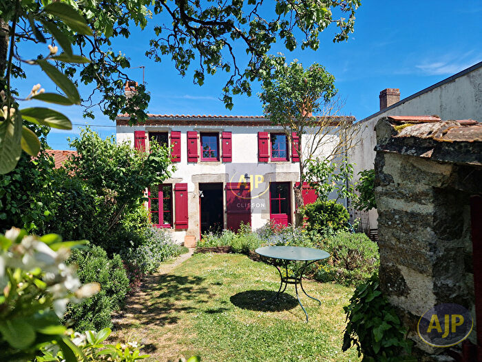 Maison à vendre - Clisson - 5 pièces - 3 chambres