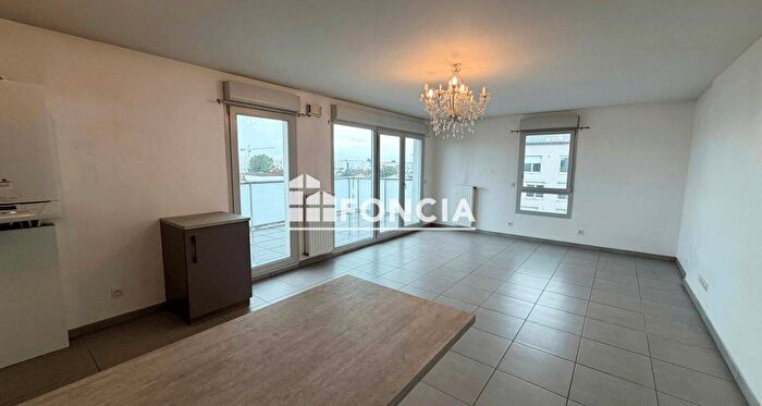 Appartement 3 pièces à louer - Bonnevay, La Soie, Les Brosses, Villeurbanne