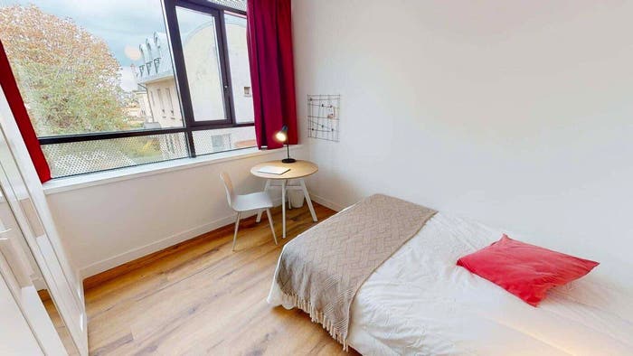 Bac-Bécon-Flachat-Colombes, Asnières-sur-Seine : Appartement 1 pièce à louer