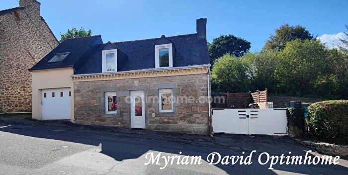 Rostrenen : Maison 4 pièces à vendre