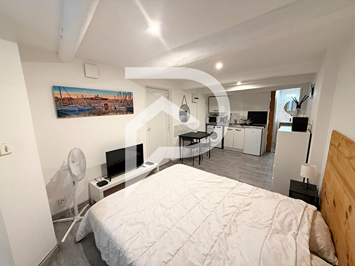 Appartement 1 pièce à Marseille 2ème, Hôtel de ville, à louer