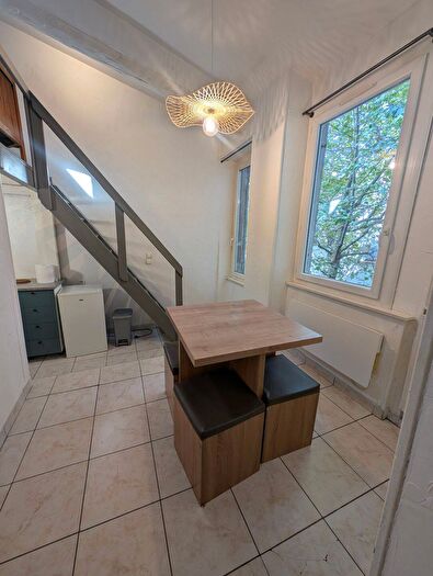 Grand Charran-Faventines, Valence : Appartement 2 pièces à louer