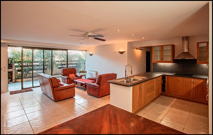 Appartement à vendre - Choisy-le-Roi, Gondoles - 3 pièces - 2 chambres