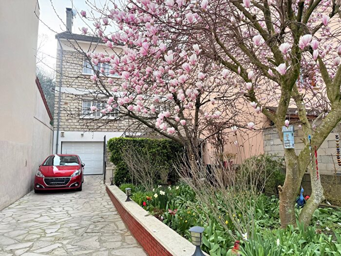 Maison à vendre - Noisy-le-Sec, Haut Goulet - 6 pièces - 4 chambres