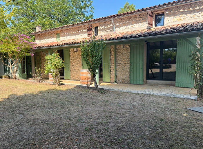 Maison à vendre - Fougueyrolles - 7 pièces - 5 chambres