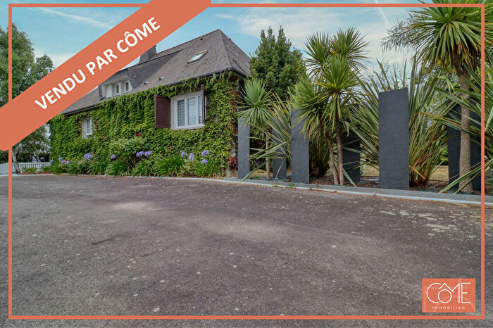 Maison à vendre - Quartiers Nord-Ouest, Saint-Martin - 9 pièces - 7 chambres