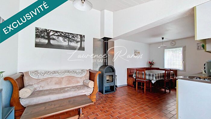 Appartement à vendre - Vieille-Brioude - 4 pièces - 2 chambres