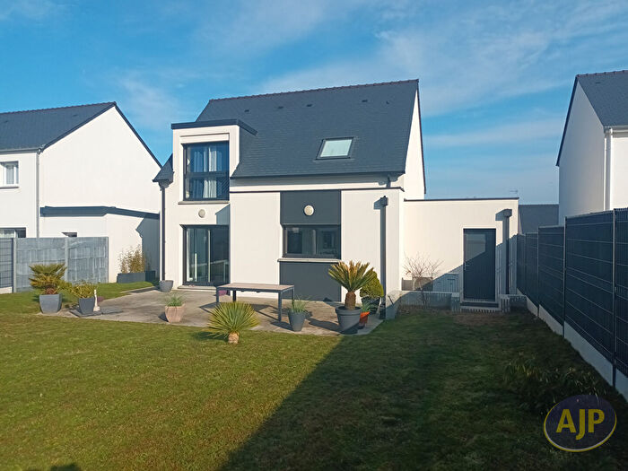 Maison à louer - Questembert - 5 pièces - 4 chambres