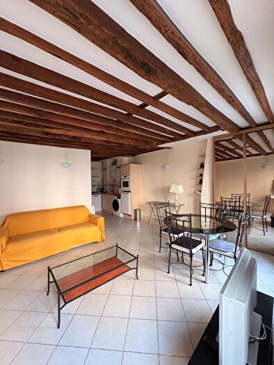 Appartement à louer - Montorgueil-Saint Denis, Paris ème arrondissement - 2 pièces - 1 chambre