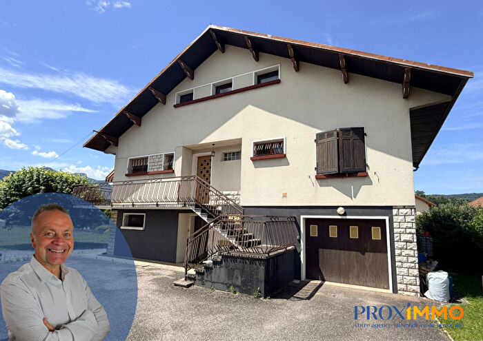 Maison 4 pièces à Entre-deux-Guiers, à vendre