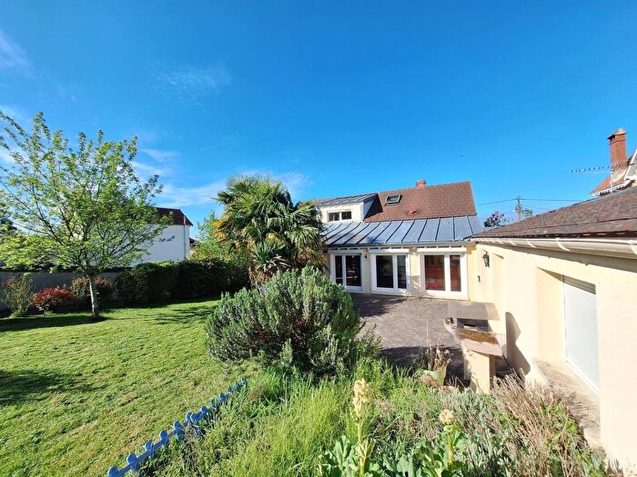 Maison 8 pièces à vendre à Veneux-les-Sablons
