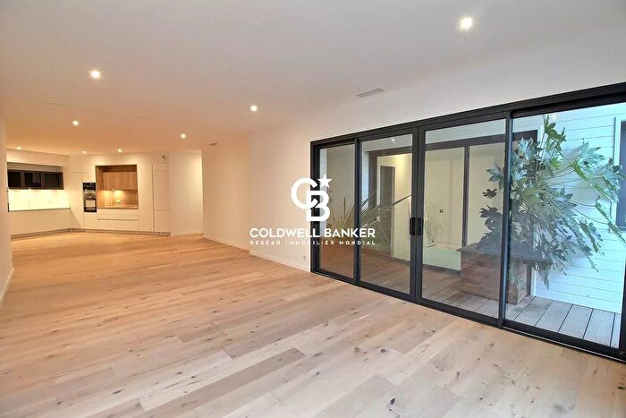 Appartement à vendre - Arcachon, Centre-ville, La Chapelle, Gare - 6 pièces - 4 chambres