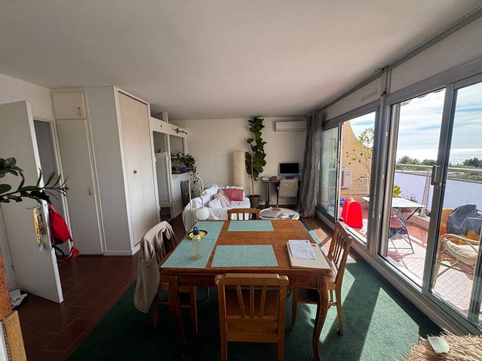 Est, La Ciotat - Appartement 2 pièces à louer