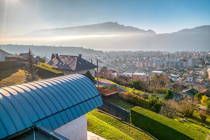 Maison à vendre - Aix-les-Bains, Est - 4 pièces - 2 chambres