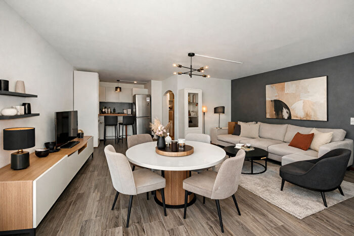 Appartement à vendre - Saint-Denis, Centre-ville - 4 pièces - 3 chambres