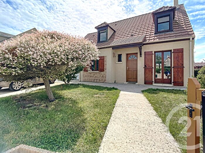 Maison à vendre - Saint-Georges-sur-Eure - 6 pièces - 4 chambres
