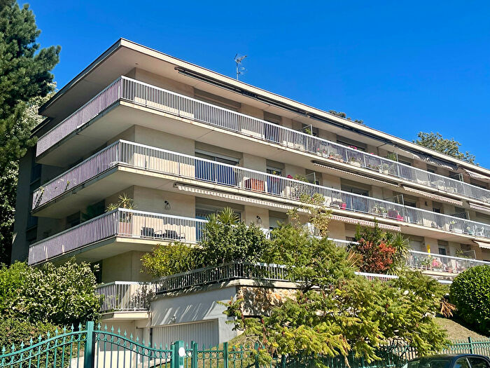 Appartement à vendre - Montmorency, Centre Montmorency - 5 pièces - 3 chambres