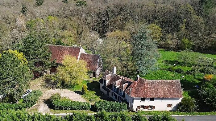 Maison à vendre - Saint-Vérain - 7 pièces - 3 chambres