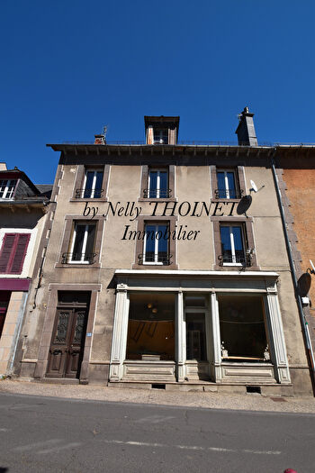Condat - Maison 10 pièces à vendre