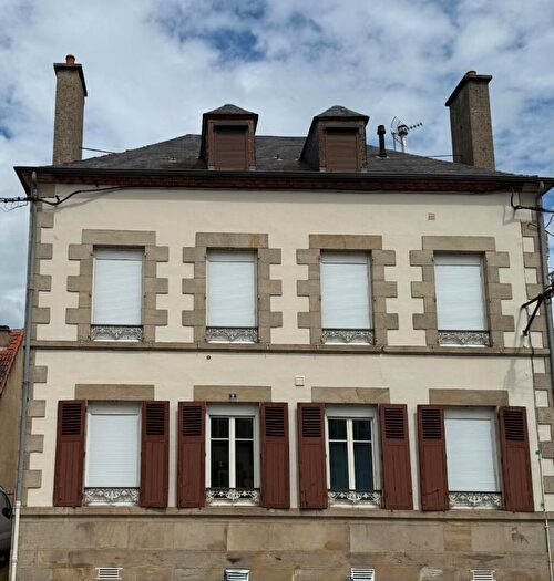 Yzeure, Les Bataillots : Maison 8 pièces à vendre