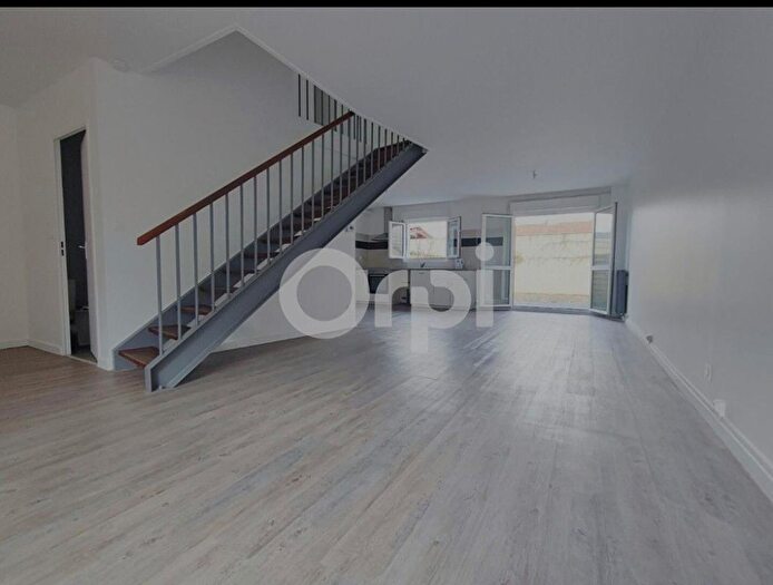 Maison à louer - Pithiviers - 4 pièces - 3 chambres