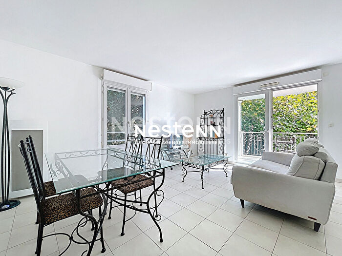 Appartement à vendre - Vallauris, Golfe Juan, Vieux Port - 3 pièces - 2 chambres