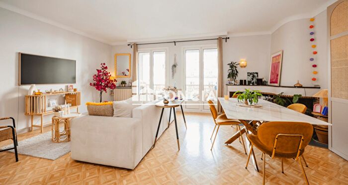 Appartement à vendre - Quartiers Centre, Colombier - 3 pièces