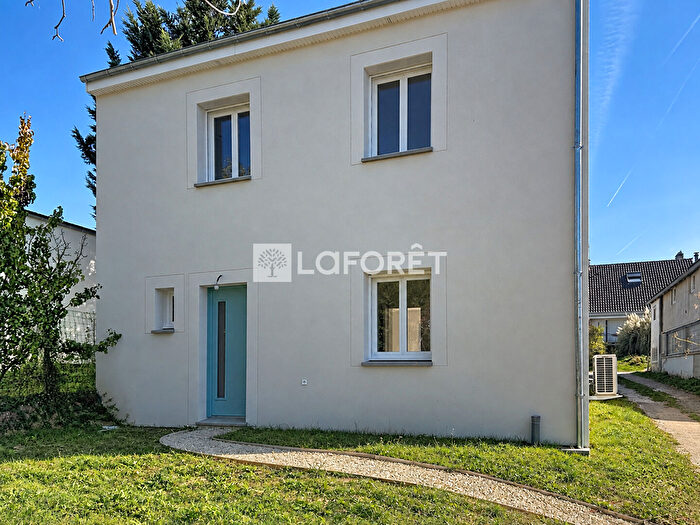 Maison 5 pièces à Morainvilliers, à vendre