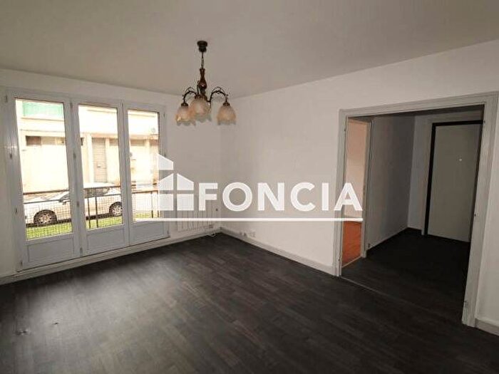 Appartement à louer - La Falaise, Sassenage - 3 pièces - 2 chambres