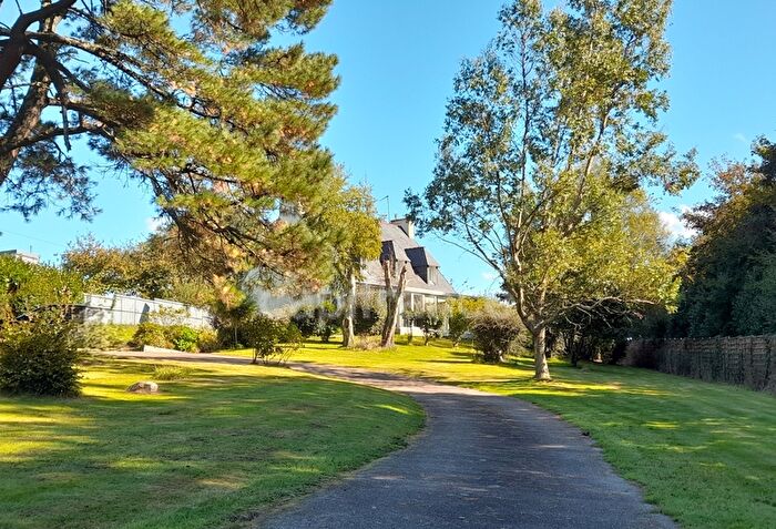 Maison à vendre - Plogonnec - 6 pièces - 4 chambres