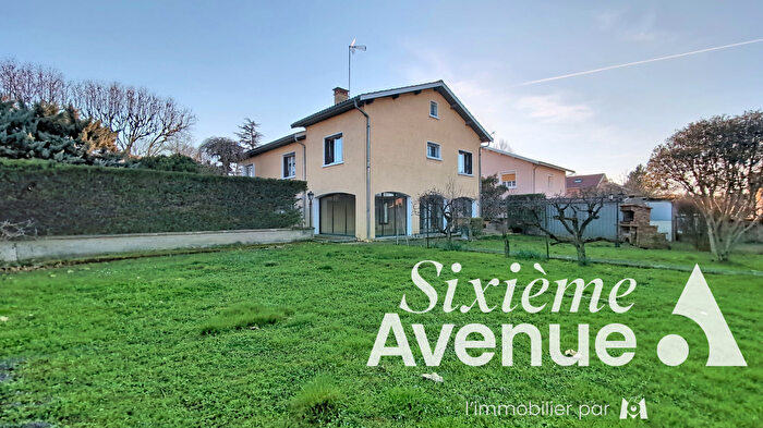 Maison à vendre - Saint-Priest, Village - 5 pièces - 3 chambres