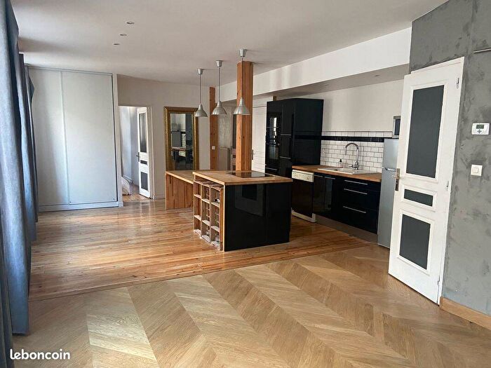 Appartement à louer - Saint Jacques-Chavanelle, Saint-Étienne - 3 pièces - 2 chambres