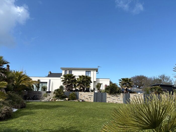 Maison à vendre - Plonéour-Lanvern - 4 pièces - 3 chambres