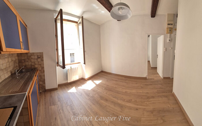 Marseille 2ème, Hôtel de ville - Appartement 2 pièces à louer