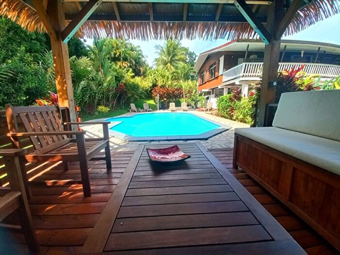 Maison à vendre - Petit-Bourg - 9 pièces - 6 chambres