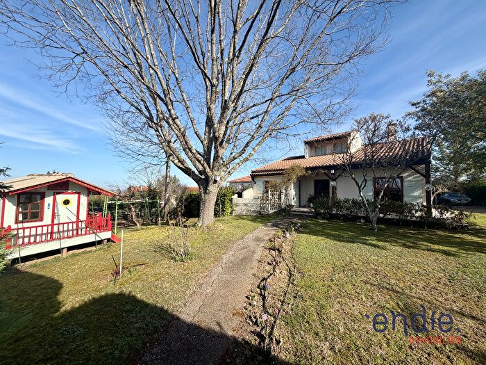 Maison à vendre - Léojac - 6 pièces - 5 chambres