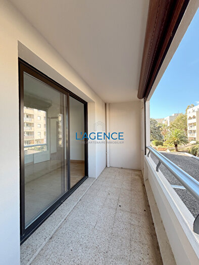 Appartement à vendre - Hyères, Pyanet - 2 pièces - 1 chambre