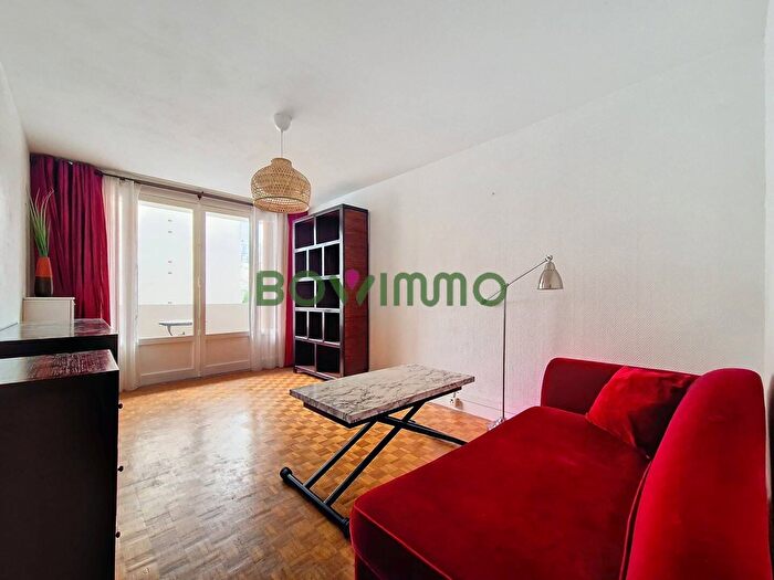 Appartement à louer - Plaine, Paris ème arrondissement - 2 pièces - 1 chambre